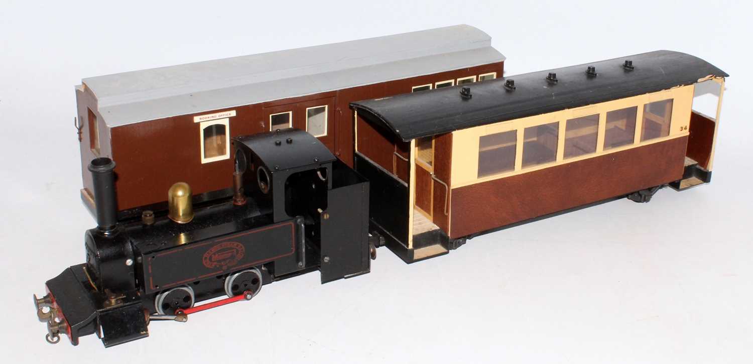 A narrow gauge 0-4-0 tank engine adapted - Auktionen & Preisarchiv