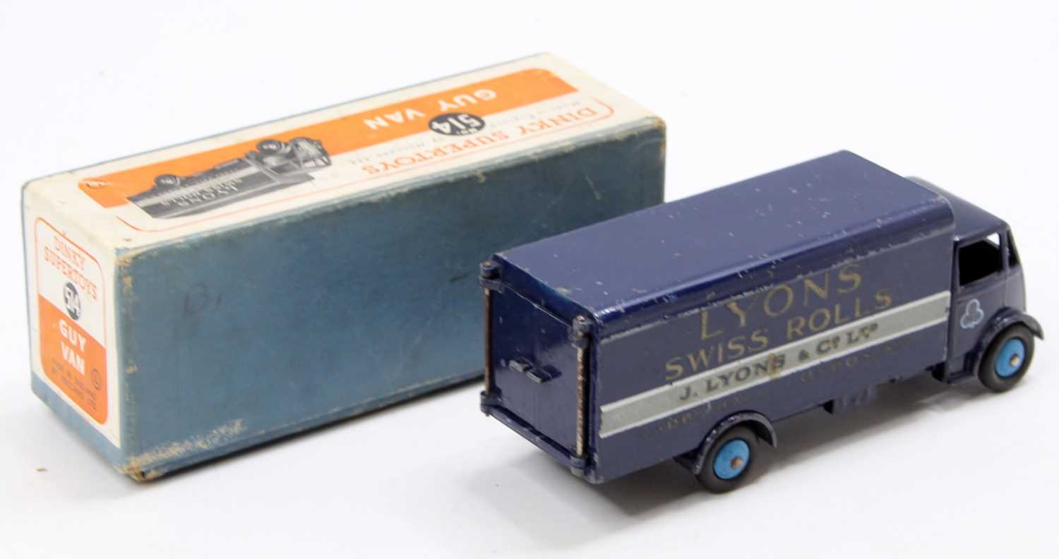 Dinky Toys No. 514 Lyons Swiss Rolls Guy - Auktionen & Preisarchiv