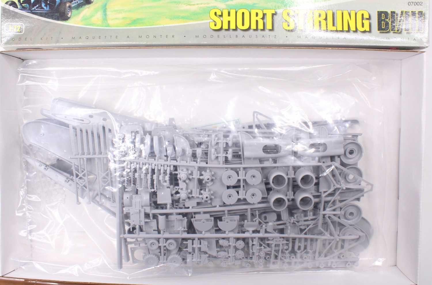 One tray of seven mixed scale plastic - auctions & price archive